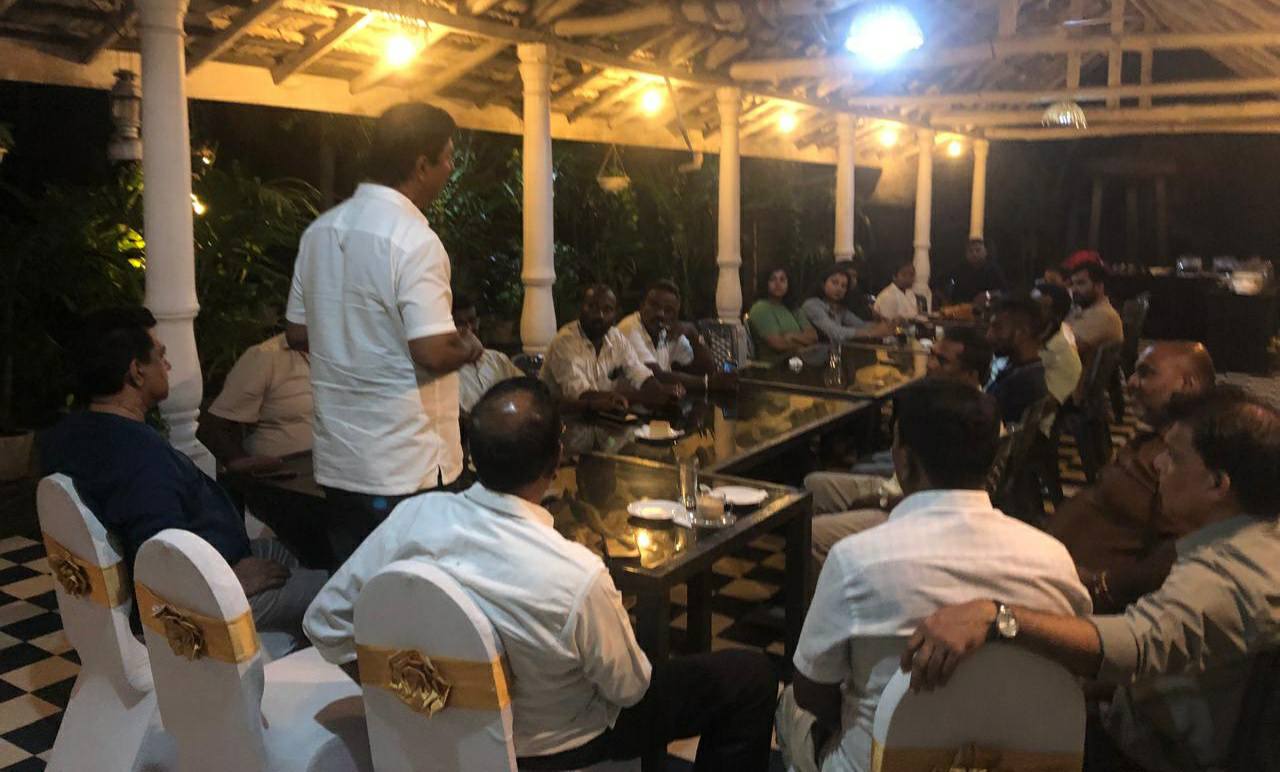 දේශපාලනයේ අනාත වුණු කුරුණෑගල – ගිරිඋල්ලේ අද බාලයන්ගේ කෙරුවාව මෙන්න ...